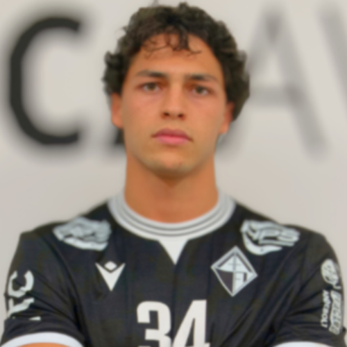 Xavier Barbosa é o primeiro reforço do FC Porto para a época 26/27