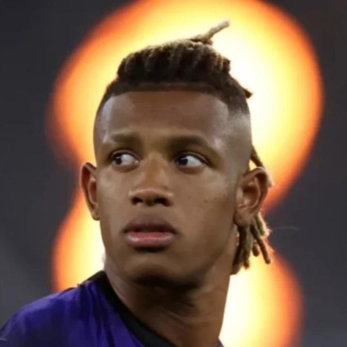 Em apenas 17 jogos, Danilo já tem temporada mais goleadora da carreira